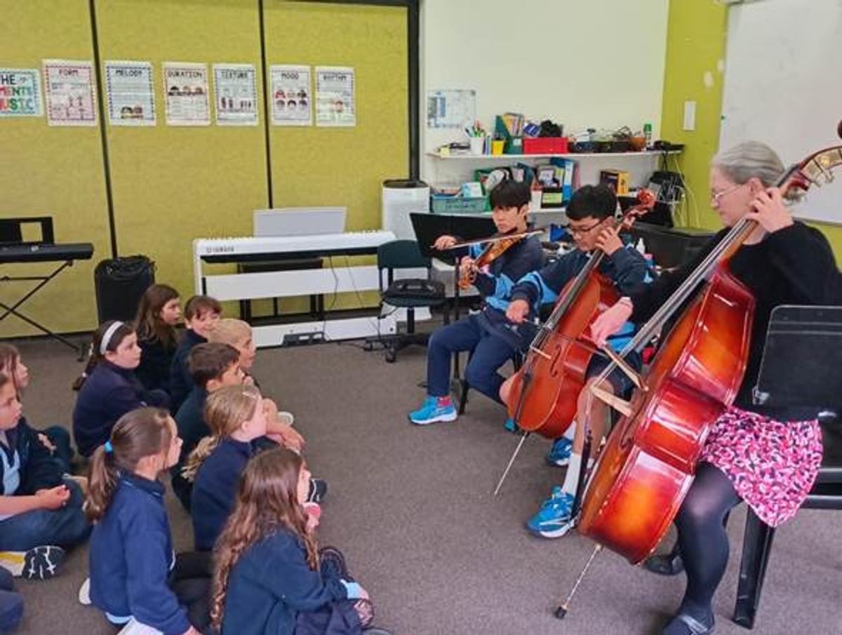 Inside Ivanhoe - Issue 38