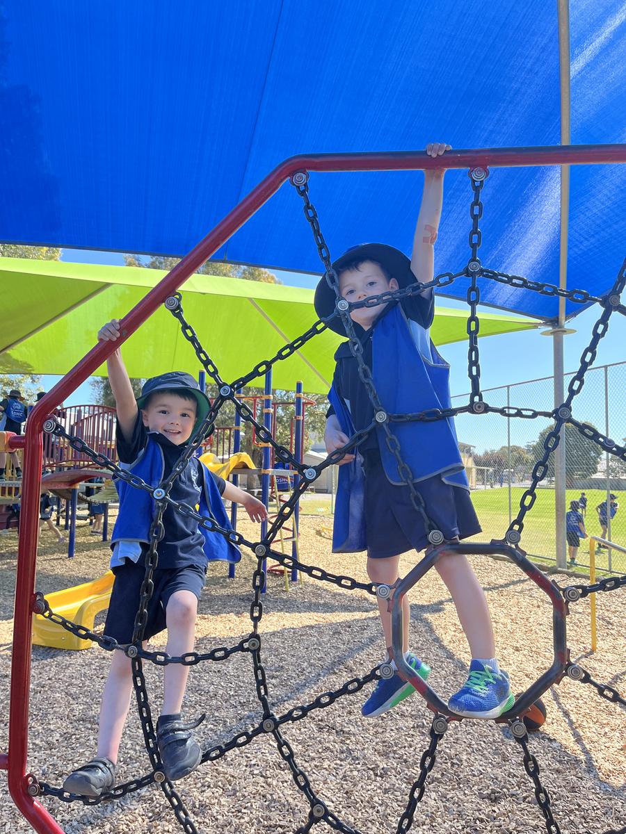 LNPS OSHC - LNPS OSHC Newsletter Term 4 W4