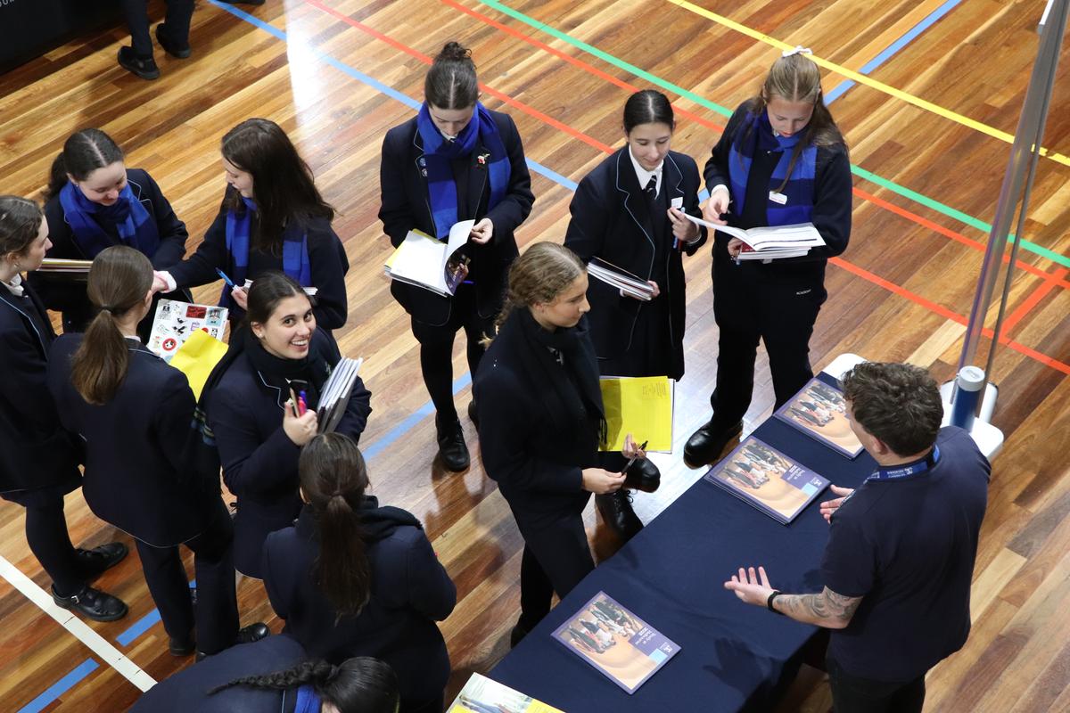 ACADEMY NEWS - AMI iNews i55