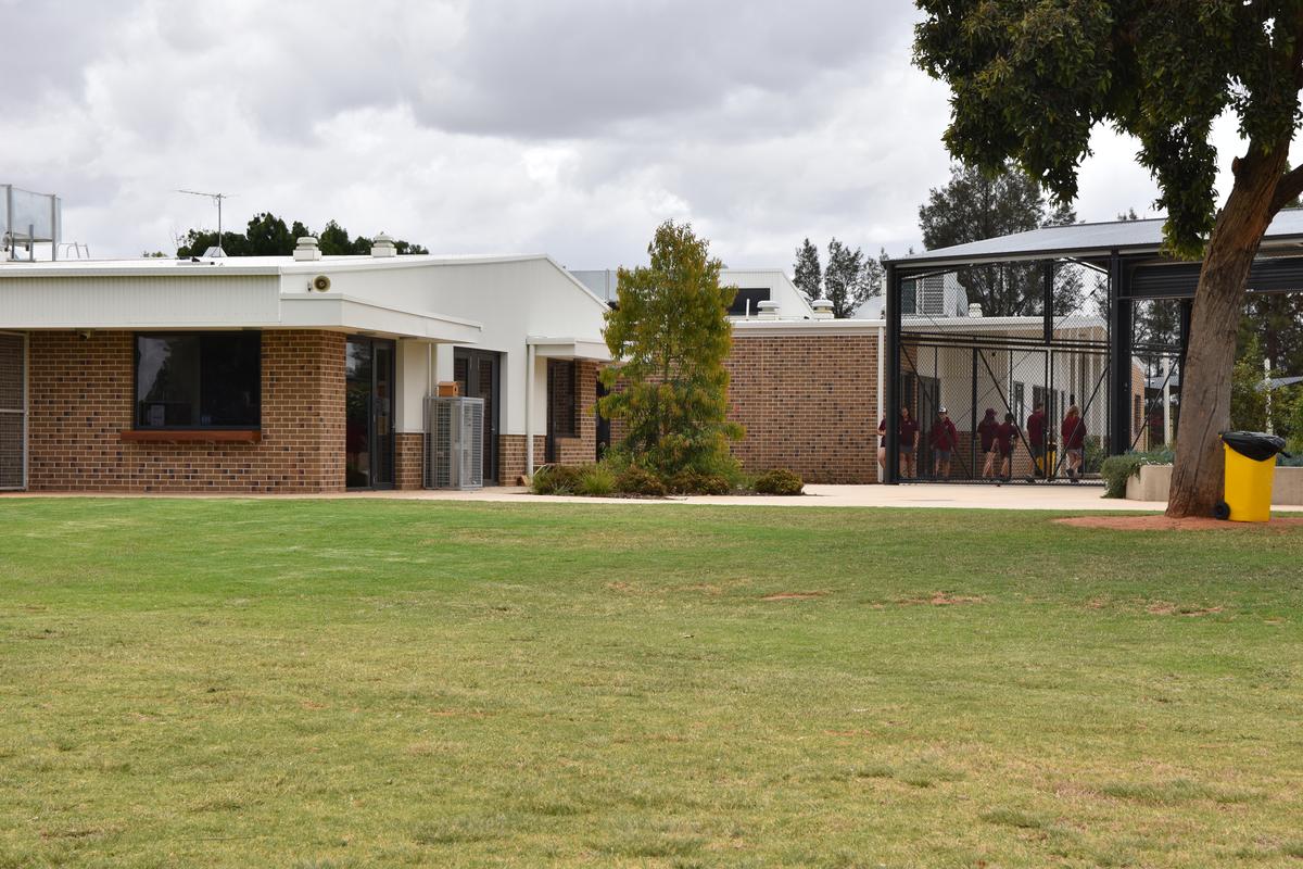 Red Cliffs Secondary College Newsletter - Issue 2