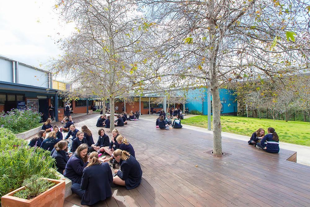 Melbourne Girls' College - Issue 4